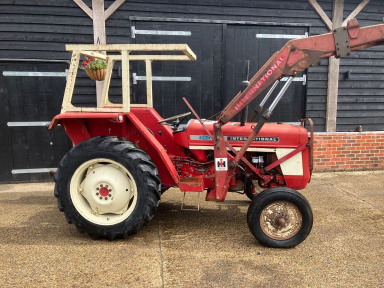 Tractor – 1973 International Harvester 354 Classic loader – Cranmore ...